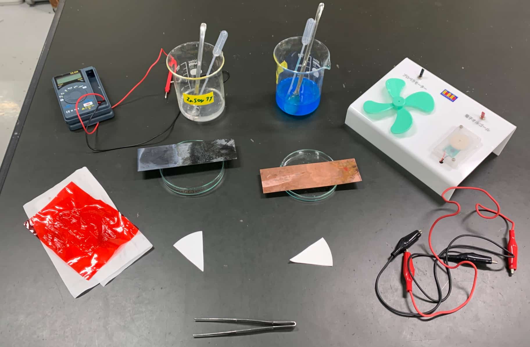 100円セロハンを使った廃液が少なく簡単にできるダニエル電池の作り方 科学のネタ帳